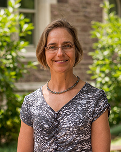 Plotting the path of plant pathogens - The Source - WashU