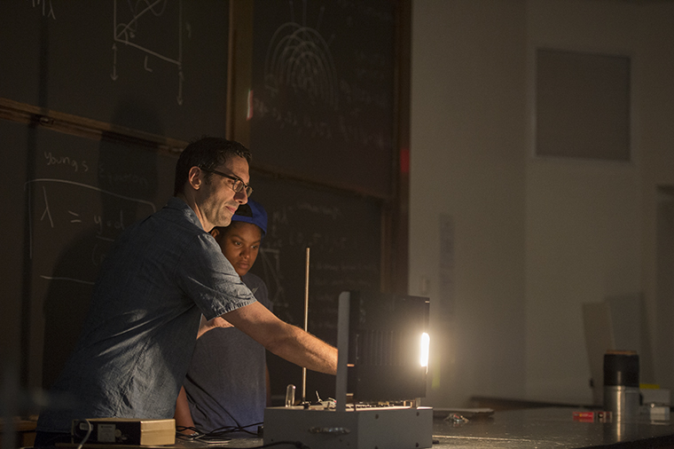 Henriksen lands CAREER grant to chase electron effects - The Source - WashU