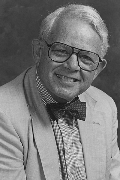 Obituary: Peter Riesenberg, professor emeritus of history, 92 - The ...