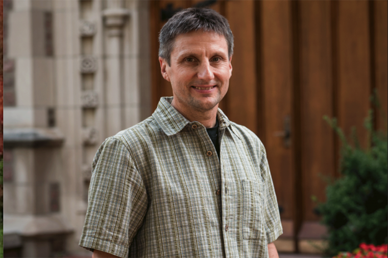 Chalker to expand hands-on science in K-12 classrooms - The Source - WashU