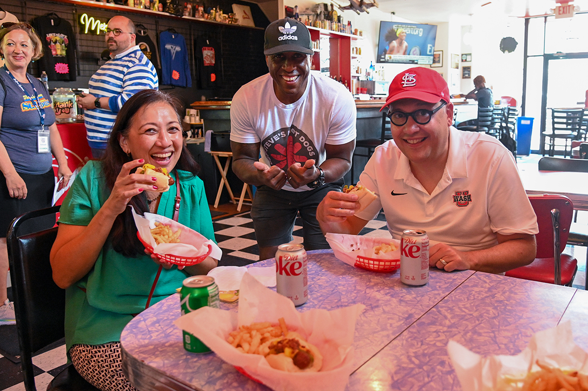 Gonzalez, Martin launch food blog - The Source - WashU