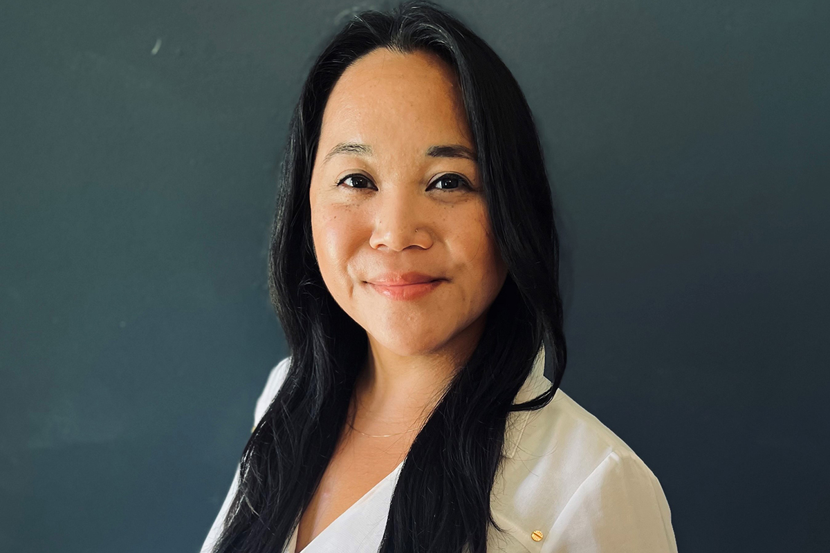 Gomez honored for diversity work by Business Journal - The Source - WashU