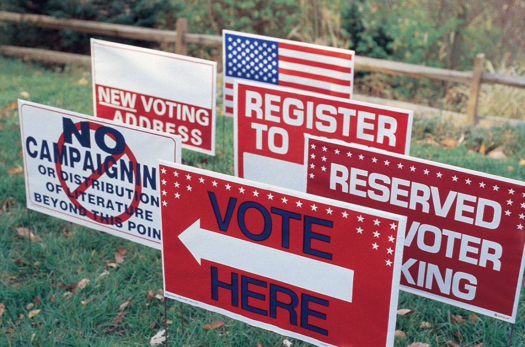 Recycle election yard signs on campus - The Source - WashU