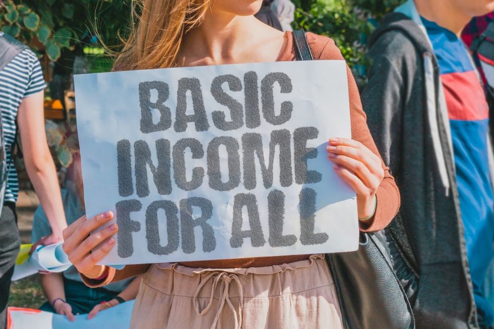St. Louis guaranteed basic income pilot improved financial stability ...